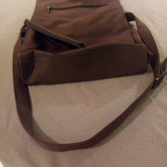 GH Bass & Co. | Bags | Gh Bassco Cross Body Bag | Poshmark